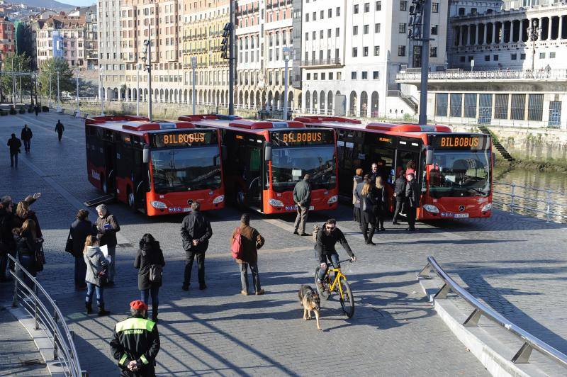 Bilbao estrena sus autobuses más accesibles | El Correo