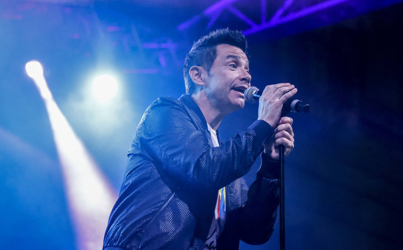 Fotos: Las mejores imágenes del concierto de David Civera en la plaza ...