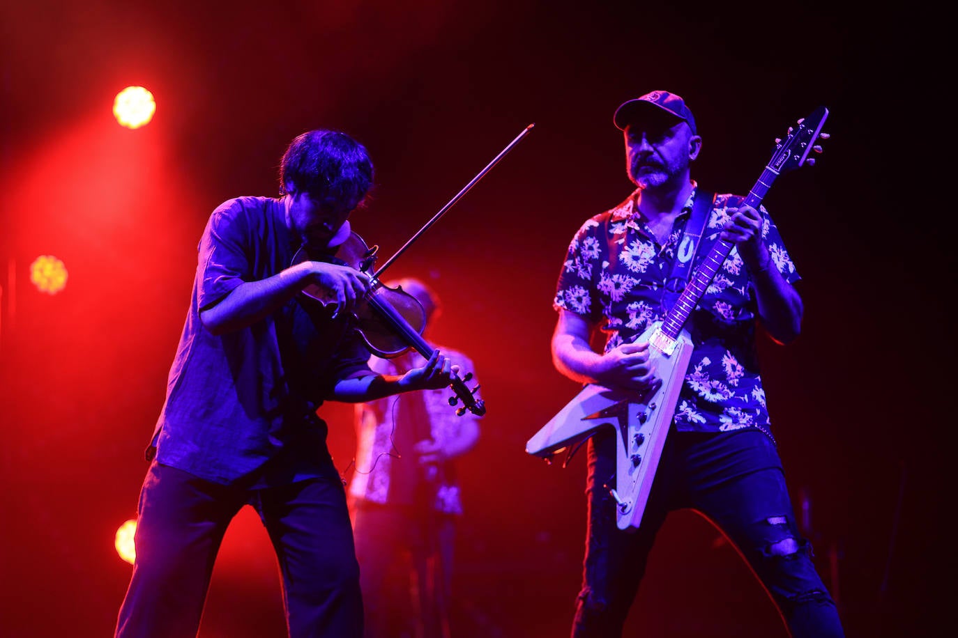 Fotos: Las mejores imágenes del concierto de Robe Iniesta en Bilbao ...