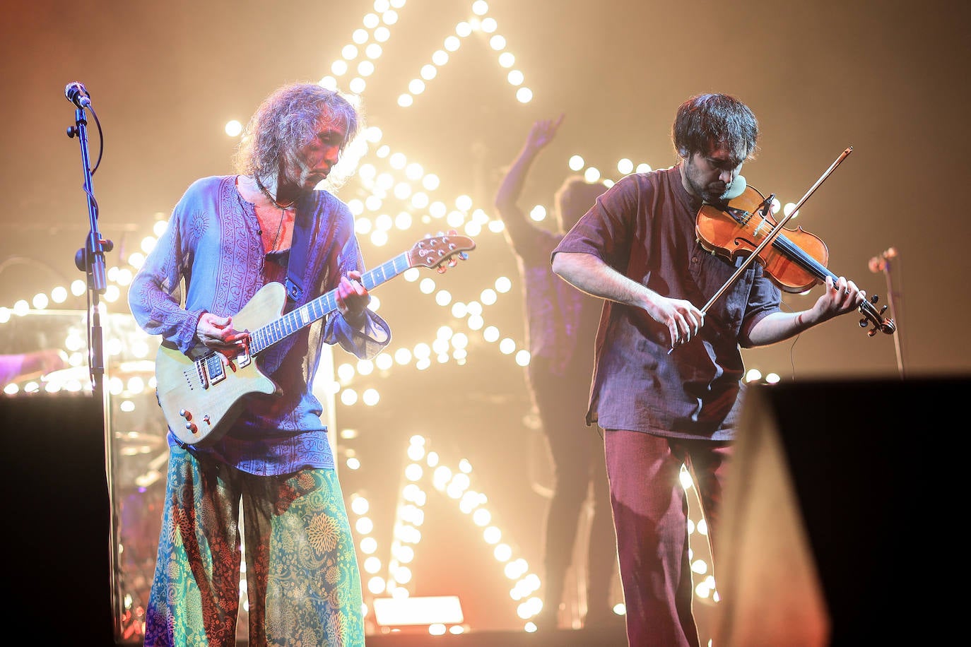Fotos: Las mejores imágenes del concierto de Robe Iniesta en Bilbao ...