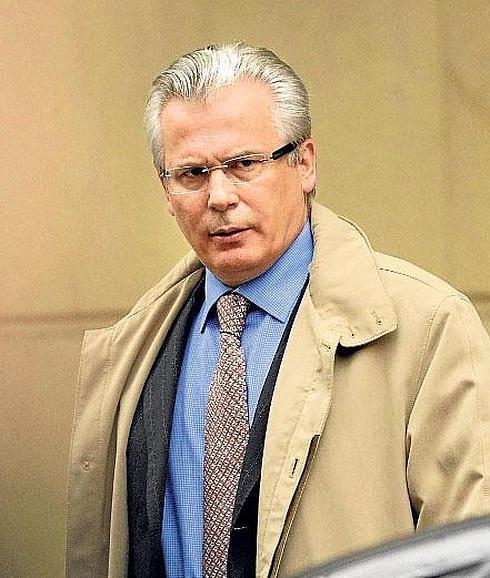 Baltasar Garzón ahora también entrevista | El Correo